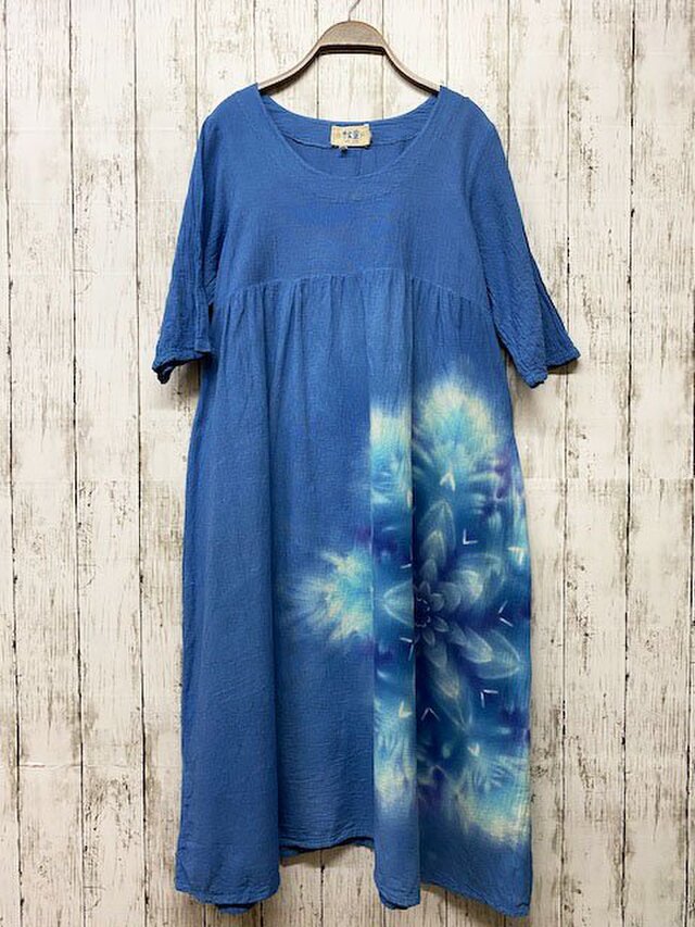 タイダイ染め ロングワンピース Hippies Dye最新作 ブルービューティ 幻想的なスノーフレイク HD14-51 | iichi ハンドメイド・クラフト作品・手仕事品の通販