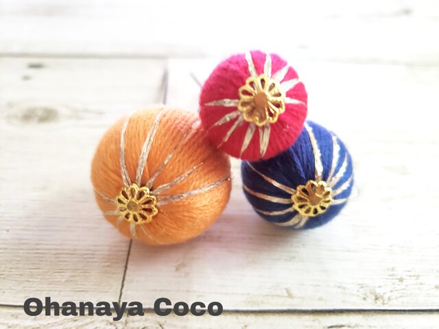 和玉ボール3本Set Nタイプ③ 髪飾り 成人式 袴 振袖 | iichi 日々の暮らしを心地よくするハンドメイドやアンティークのマーケットプレイス