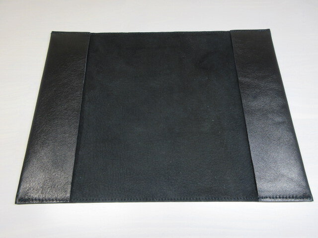 新書サイズ、コミック対応・ゴートスキン・ブラック・ソフトスムース・一枚革のブックカバー・0575 | iichi ハンドメイド・クラフト作品・手仕事品の通販