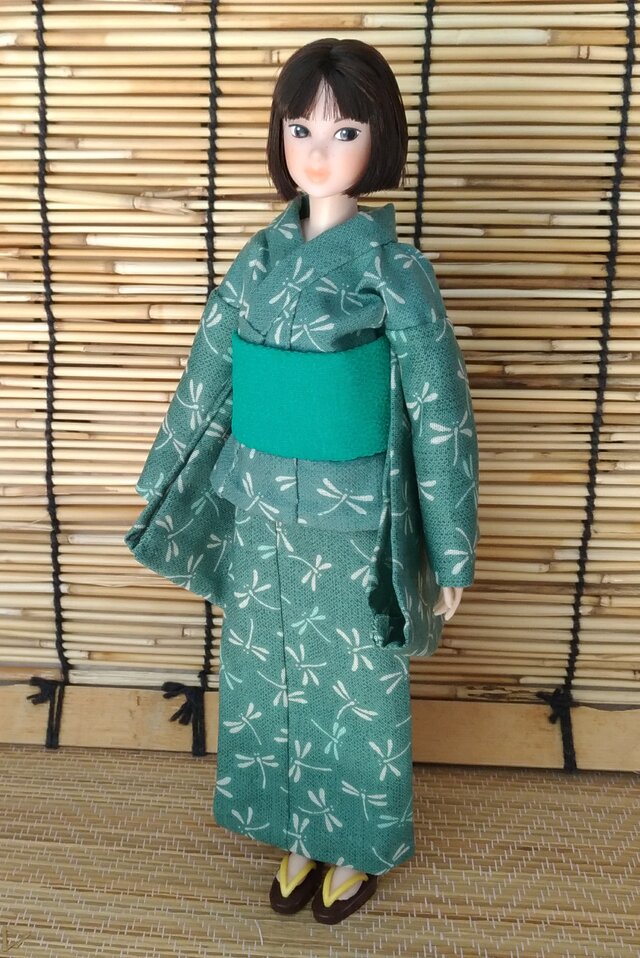 「とんぼ舞う浴衣…若竹」25～26cmドール着物 | iichi ハンドメイド・クラフト作品・手仕事品の通販