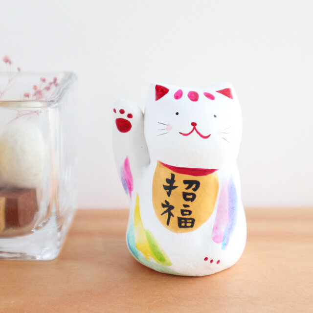 カラフル招き猫 インテリア置物 | iichi ハンドメイド・クラフト作品・手仕事品の通販
