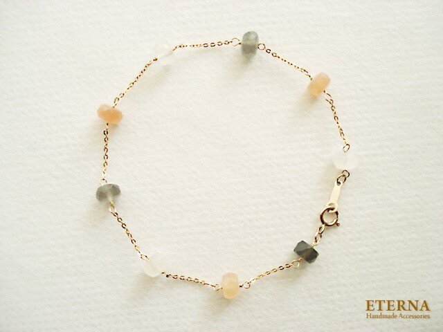 【14kgf】3色ムーンストーンのブレスレット | iichi 日々の暮らしを心地よくするハンドメイドやアンティークのマーケットプレイス