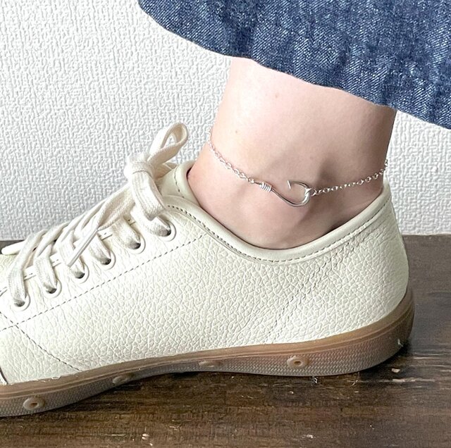 Fish hook アンクレット | iichi ハンドメイド・クラフト作品・手仕事品の通販