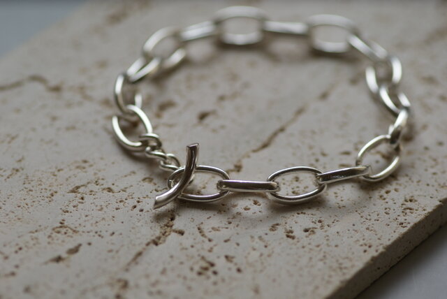 【charm】 twig silver bracelet | iichi 日々の暮らしを心地よくするハンドメイドやアンティークのマーケットプレイス