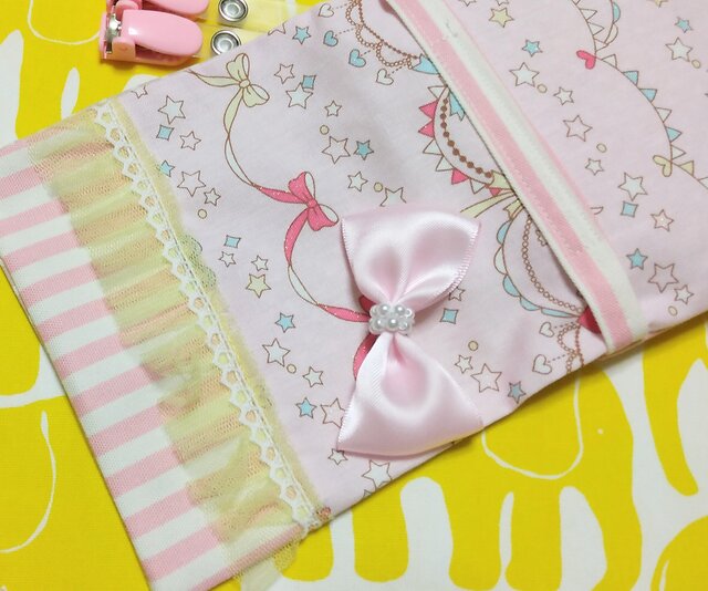 送料込み ハンドメイド移動ポケット リボンガーランド ピンク＆イエローフリル 【リボンの色は3色あり オーダー可能♪】 | iichi ...