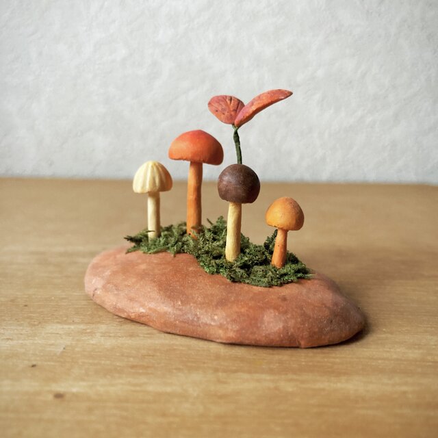 5985.bud 粘土のきのこ 紅葉 | iichi ハンドメイド・クラフト作品・手仕事品の通販