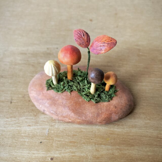 5985.bud 粘土のきのこ 紅葉 | iichi ハンドメイド・クラフト作品・手仕事品の通販