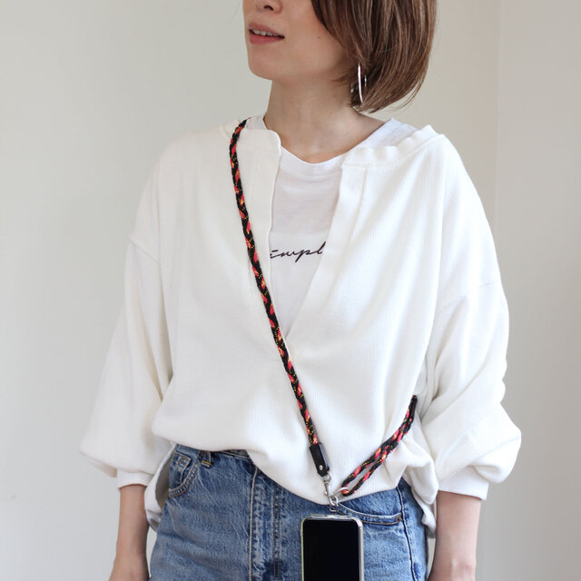 3ami ストラップ（ラメ）全4色 | iichi 日々の暮らしを心地よくするハンドメイドやアンティークのマーケットプレイス