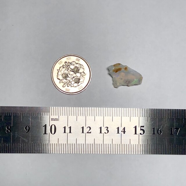 オパール 【一点物】 原石 鉱物 天然石 (No. 1232) | iichi ハンドメイド・クラフト作品・手仕事品の通販