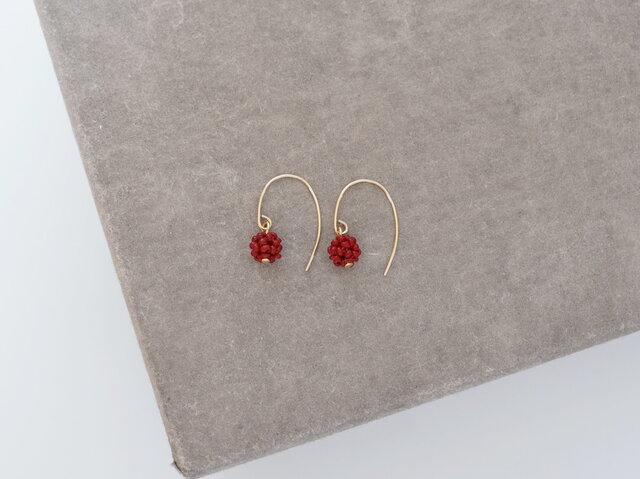 odango pierce 2 コイアカ | iichi ハンドメイド・クラフト作品・手仕事品の通販