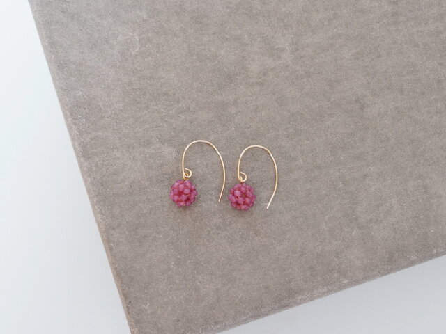 odango pierce 2 ピンク | iichi ハンドメイド・クラフト作品・手仕事品の通販