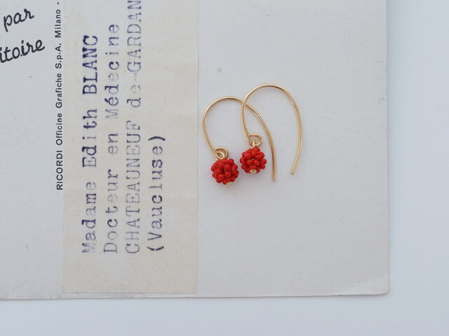 odango pierce 2 アカ | iichi ハンドメイド・クラフト作品・手仕事品の通販