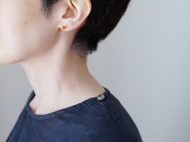 odango pierce オレンジ | iichi ハンドメイド・クラフト作品・手仕事品の通販