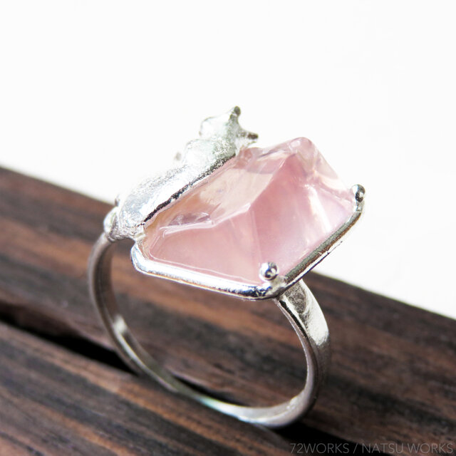 ローズクォーツと猫 リング ＊ Rose Quartz & Cat Ring | iichi ハンドメイド・クラフト作品・手仕事品の通販