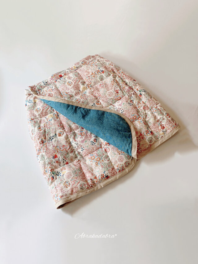 Liberty patchwork stories リバーシブル• ダウン ラップオーバースカート（大人） | iichi ハンドメイド・クラフト作品・手仕事品の通販