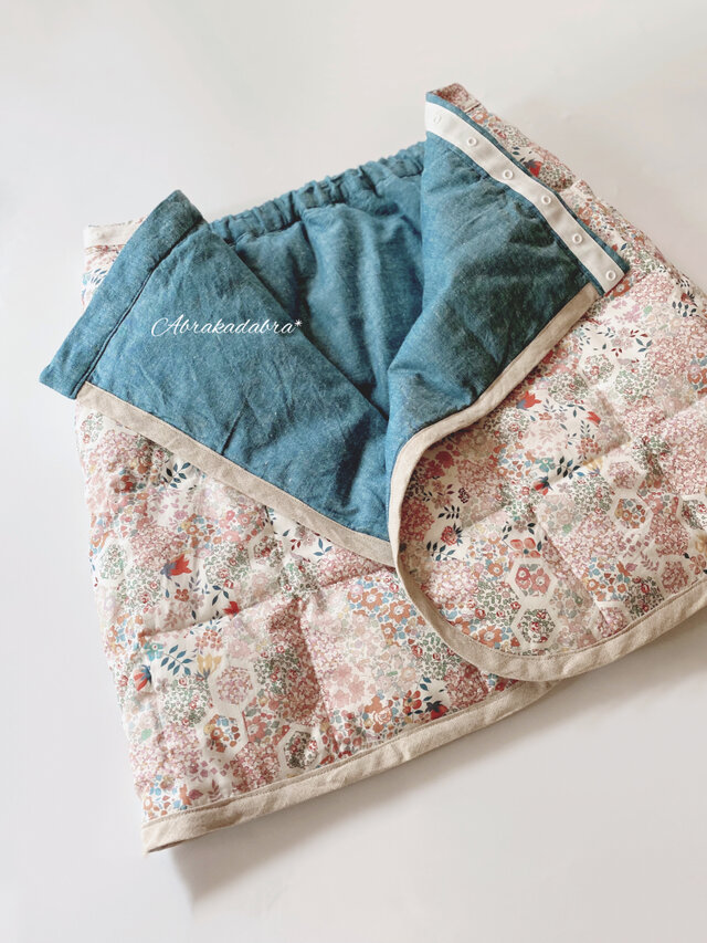 Liberty patchwork stories リバーシブル• ダウン ラップオーバースカート（大人） | iichi ハンドメイド・クラフト作品・手仕事品の通販