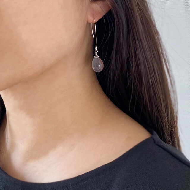 Silver925 グレーオニキス ピアス --fun day off-- | iichi ハンドメイド・クラフト作品・手仕事品の通販