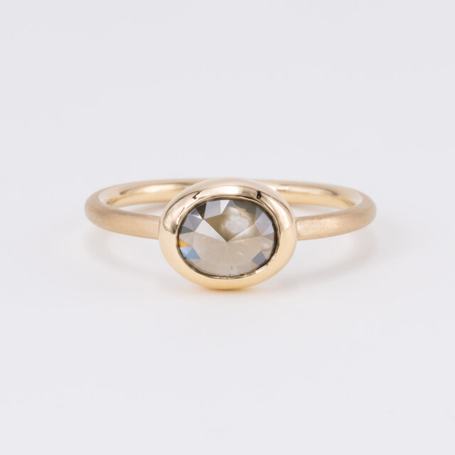 Grey Moon Oval Diamond Ripple Ring | iichi ハンドメイド・クラフト作品・手仕事品の通販