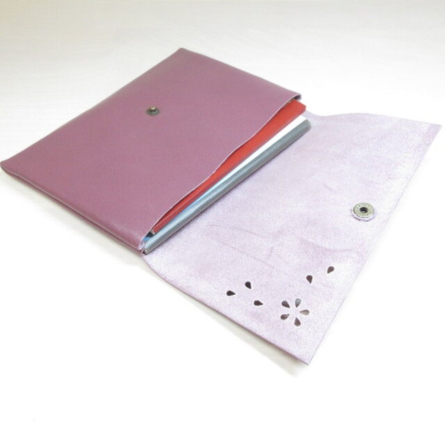 A6対応「HANABIRA」シリーズ・ダークパープル・牛革・一枚革のレザーケース・カードポケット付き・055 | iichi ハンドメイド・クラフト作品・手仕事品の通販