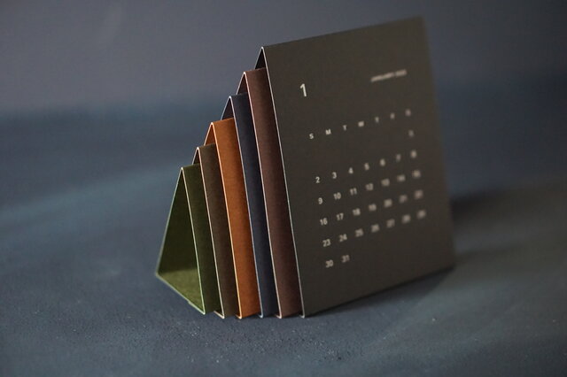 自分で組み立てる活版カレンダー 2022｜11月中15セット限定シルバーペン付き｜活版印刷 | iichi ハンドメイド・クラフト作品・手仕事品の通販