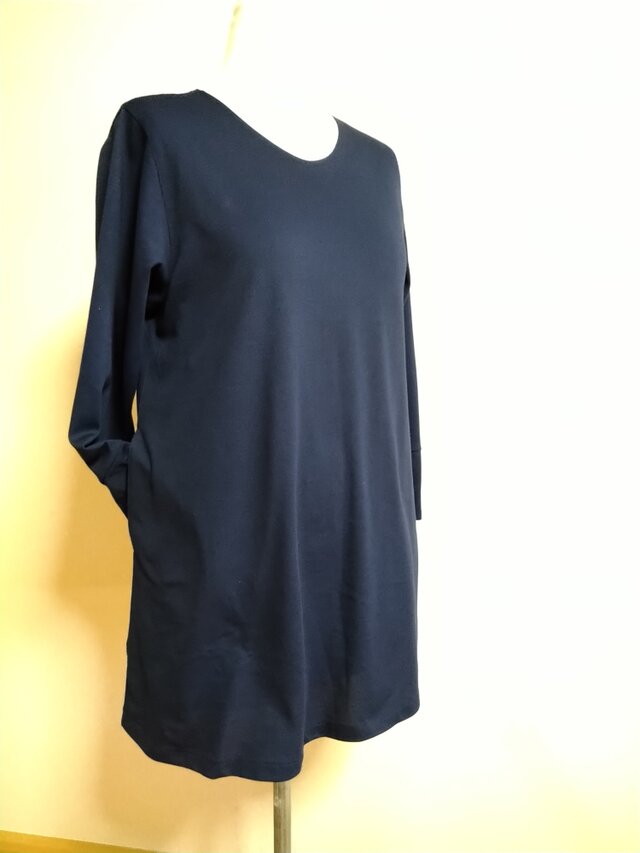 ソフトネイビーのシンプルチュニック。NPO-14 | iichi ハンドメイド・クラフト作品・手仕事品の通販