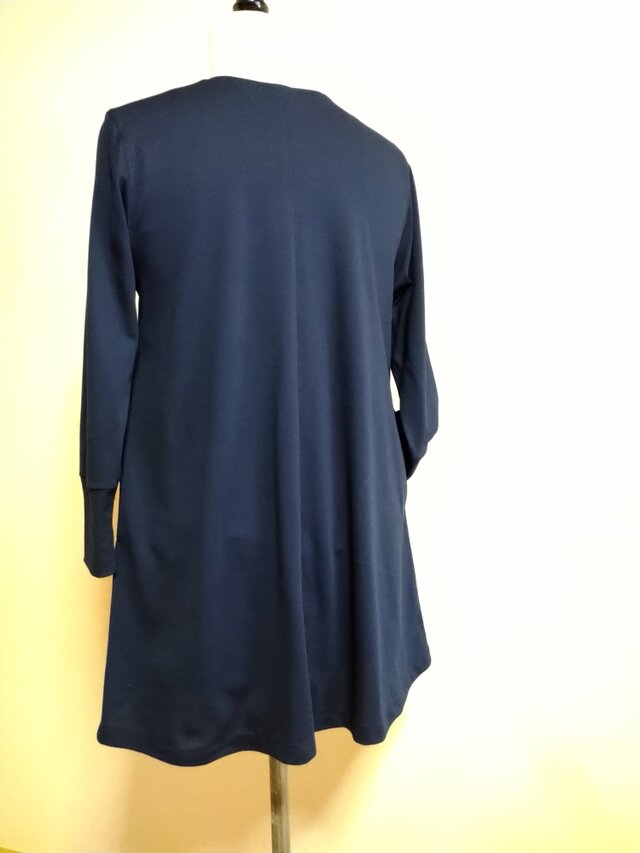 ソフトネイビーのシンプルチュニック。NPO-14 | iichi ハンドメイド・クラフト作品・手仕事品の通販