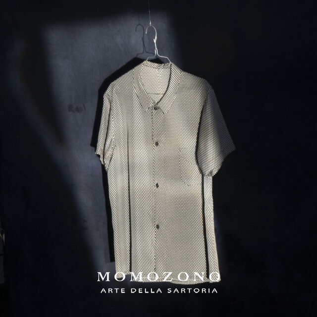 ブラック＆ホワイト(黒白)シルク着物リメイク、フレンチワーク半袖シャツ MZ original | iichi ハンドメイド・クラフト作品・手仕事品の通販