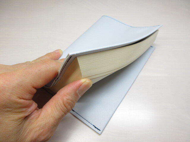 ハヤカワ文庫トールサイズ対応・水色・ゴートスキン・一枚革のブックカバー・0609 | iichi ハンドメイド・クラフト作品・手仕事品の通販