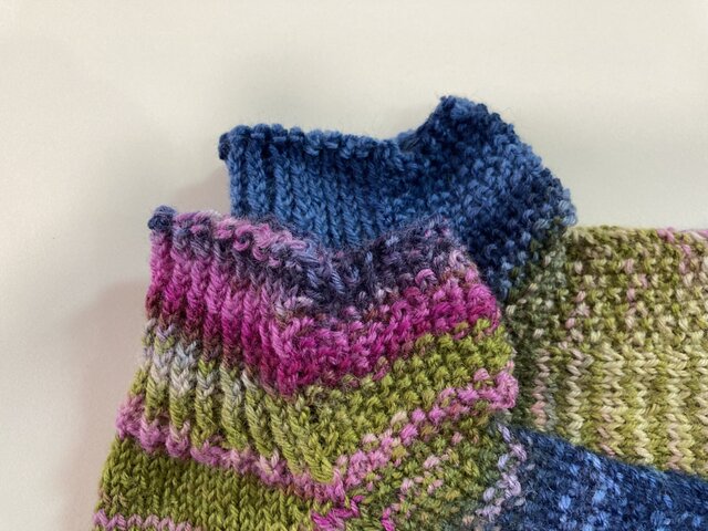 フットカバー【ショッペル手染めヴンダークレックス 2185 ヒグリーピグリー】 | iichi ハンドメイド・クラフト作品・手仕事品の通販