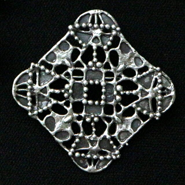 Silber brooch「Calm」 | iichi ハンドメイド・クラフト作品・手仕事品の通販