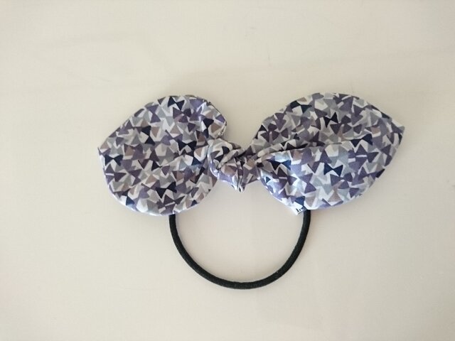 リバティ りぼんヘアゴム fluttering | iichi ハンドメイド・クラフト作品・手仕事品の通販