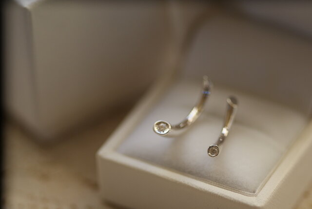 【charm】 twig silver pierce (with diamond) | iichi ハンドメイド・クラフト作品・手仕事品の通販