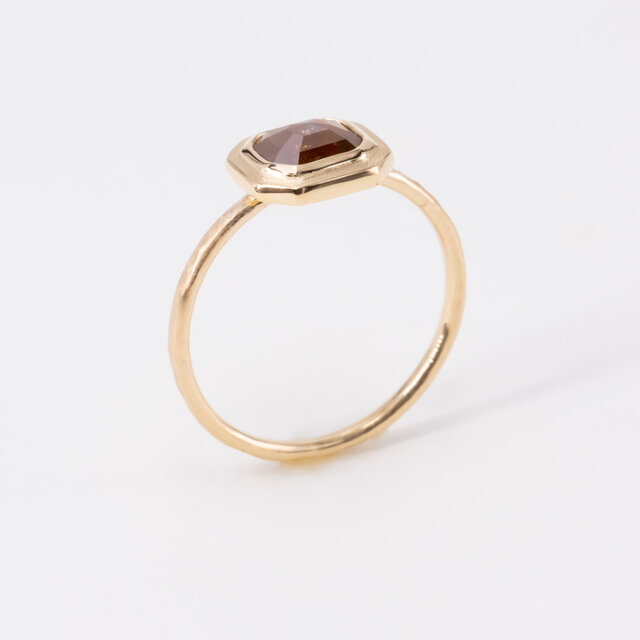 Burgundy Red Square Diamond Ripple Ring | iichi ハンドメイド・クラフト作品・手仕事品の通販