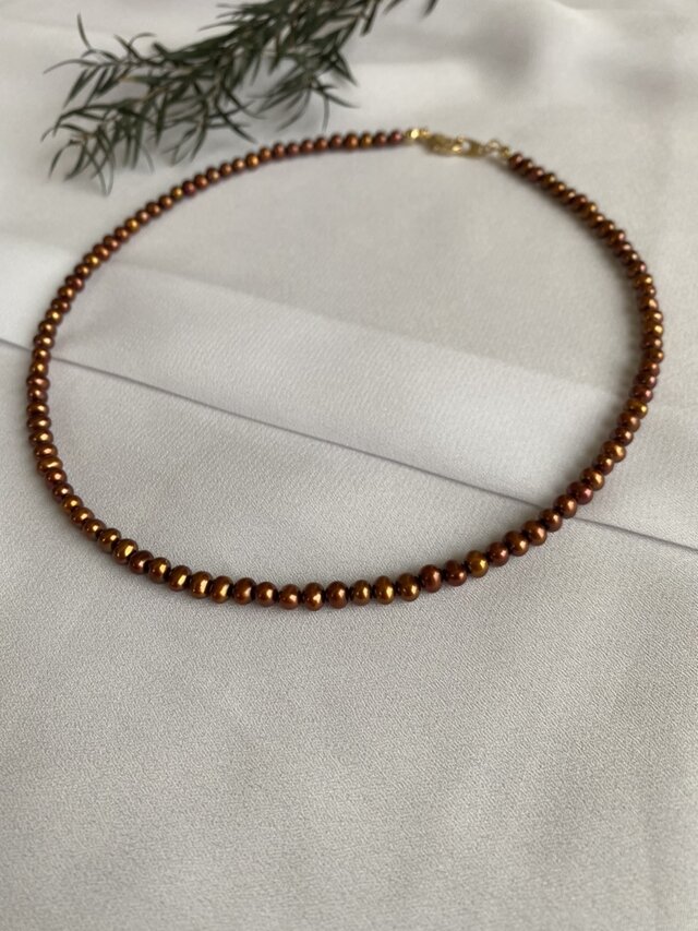 Pearls Necklaces:Metallic Chocolat Brown g | iichi ハンドメイド・クラフト作品・手仕事品の通販