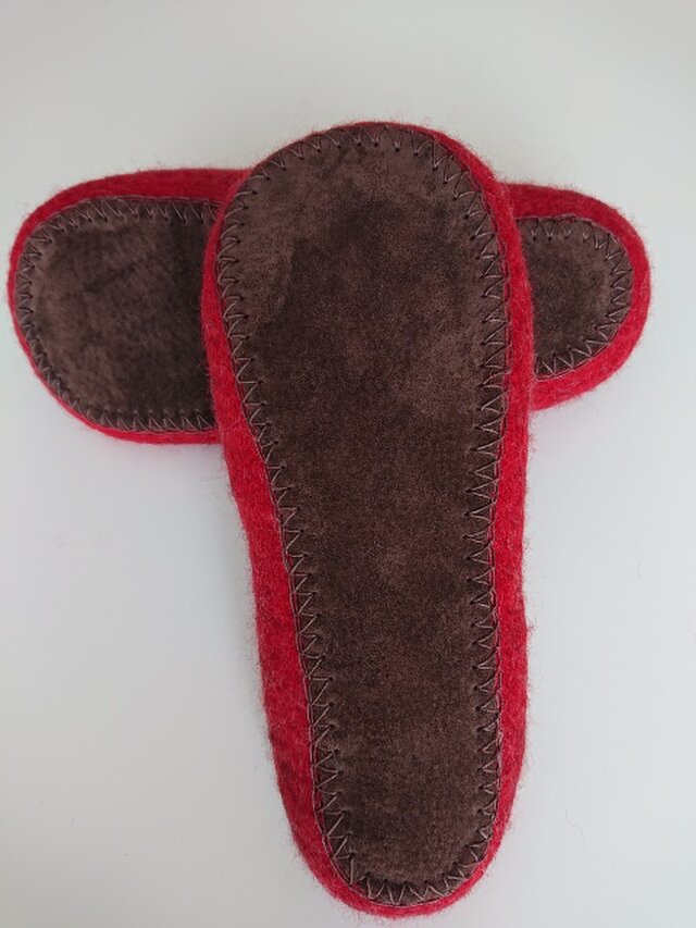 ⭐︎受注販売 ルームシューズ 赤 XS | iichi 日々の暮らしを心地よくするハンドメイドやアンティークのマーケットプレイス