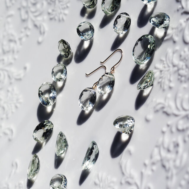 K10グリーンアメジストのオーバルファセットカットピアス ～Maud | iichi ハンドメイド・クラフト作品・手仕事品の通販