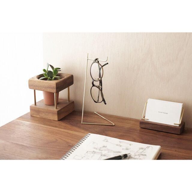 真鍮の眼鏡スタンド(丸棒仕様) No31 | iichi ハンドメイド・クラフト作品・手仕事品の通販