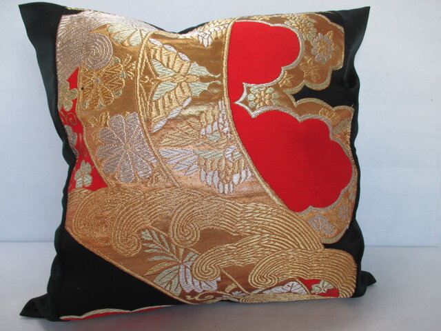 u47 裏地付 帯 ｸｯｼｮﾝカバー（座布団・毛布）おしゃれ 小さめ40x40cm ﾌｧｽﾅｰ式 | iichi 日々の暮らしを心地よくするハンドメイドやアンティークのマーケットプレイス