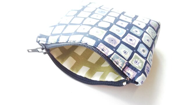 豆ポーチ リバティ Joshua | iichi ハンドメイド・クラフト作品・手仕事品の通販