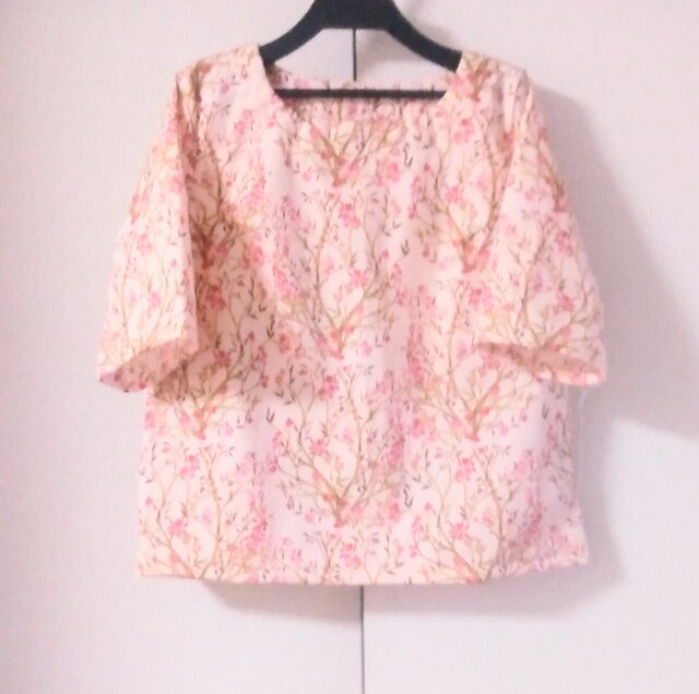 花のブラウス119 | iichi ハンドメイド・クラフト作品・手仕事品の通販