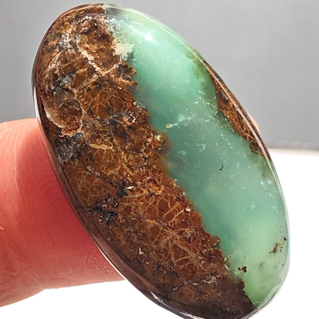 クリソプレーズ[49] 29x16mm 22Cts ルース ／天然石 ／ カボション | iichi 日々の暮らしを心地よくするハンドメイドや ...