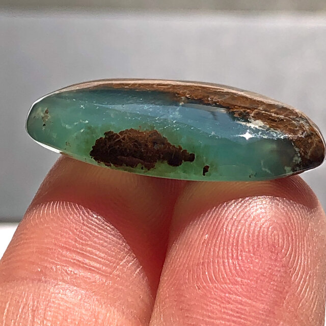 クリソプレーズ[49] 29x16mm 22Cts ルース ／天然石 ／ カボション | iichi 日々の暮らしを心地よくするハンドメイドや ...