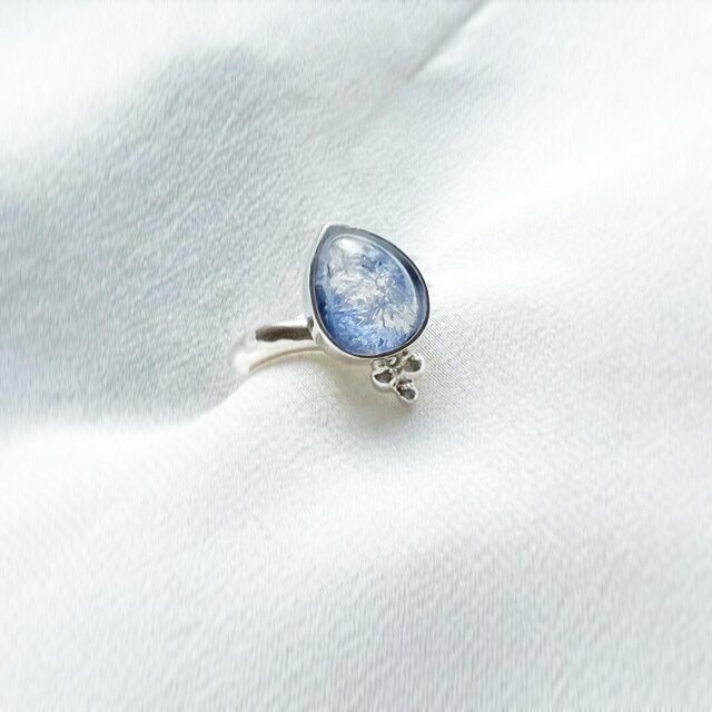 Dumortierite Ring | iichi 日々の暮らしを心地よくするハンドメイドやアンティークのマーケットプレイス