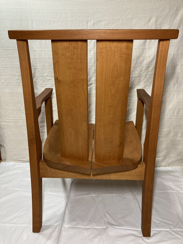 V座ローバックチェア | iichi ハンドメイド・クラフト作品・手仕事品の通販