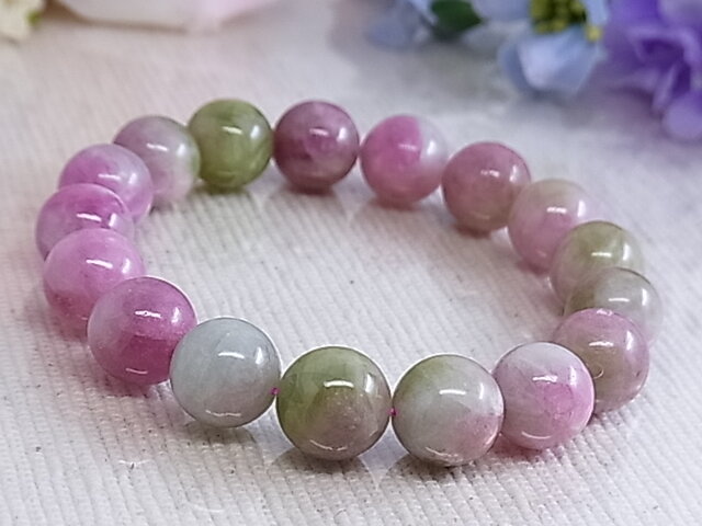 【三点限り】トルマリン 大粒11㎜ ふんわり ピンク グリーン マイナスイオン ストレス軽減 天然石ブレスレット G33 | iichi ハンドメイド・クラフト作品・手仕事品の通販