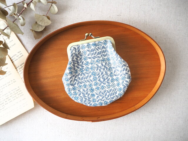 ミニがま口 「Sleeping Rose」ブルー | iichi ハンドメイド・クラフト作品・手仕事品の通販