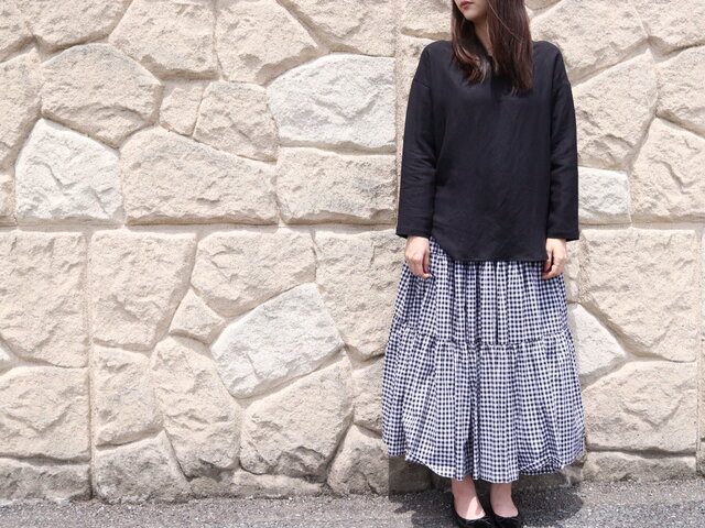 『スリット入りロングテール』トップス・長袖 ブラック No.218 | iichi ハンドメイド・クラフト作品・手仕事品の通販