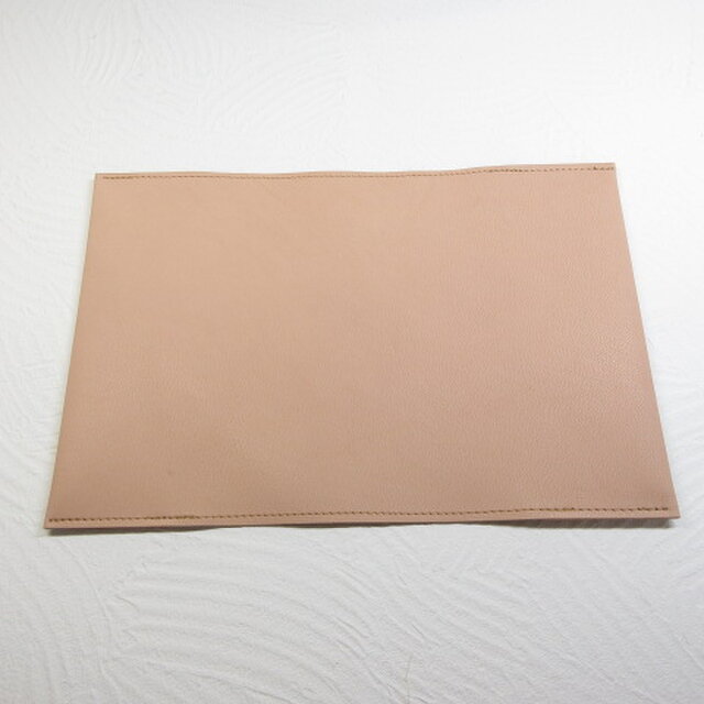 文庫本サイズ・ゴートスキン・サーモンピンク・シュリンク・一枚革のブックカバー0676 | iichi ハンドメイド・クラフト作品・手仕事品の通販