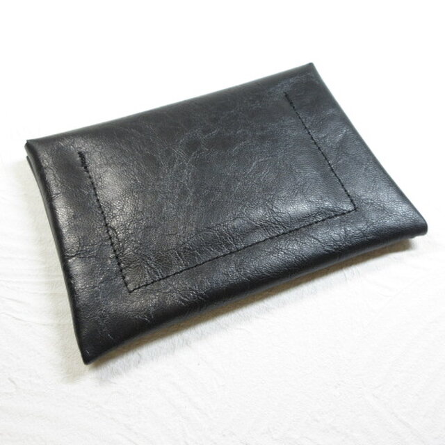 B7サイズ対応・パスポートケース・ゴートスキン・シワ加工ブラック・カードポケット付き・0168 | iichi ハンドメイド・クラフト作品・手仕事品の通販