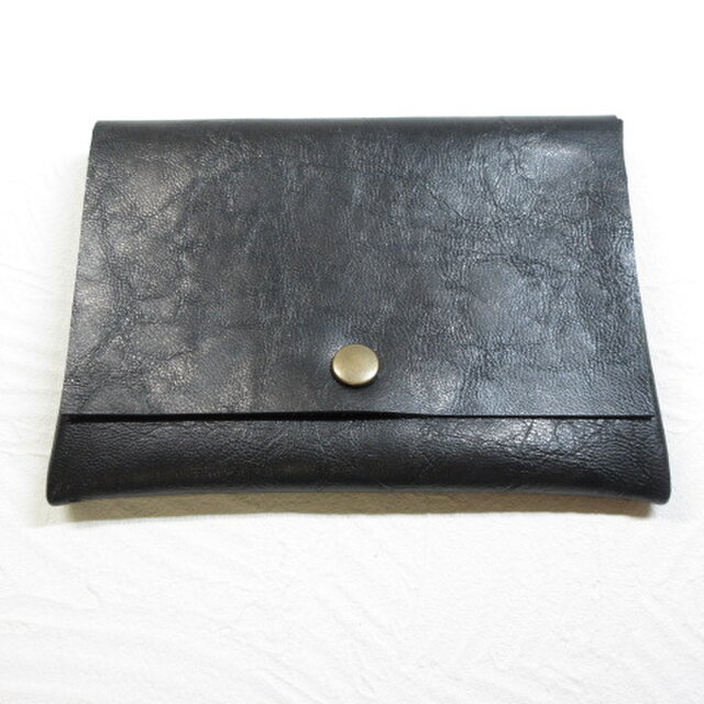 B7サイズ対応・パスポートケース・ゴートスキン・シワ加工ブラック・カードポケット付き・0168 | iichi ハンドメイド・クラフト作品・手仕事品の通販